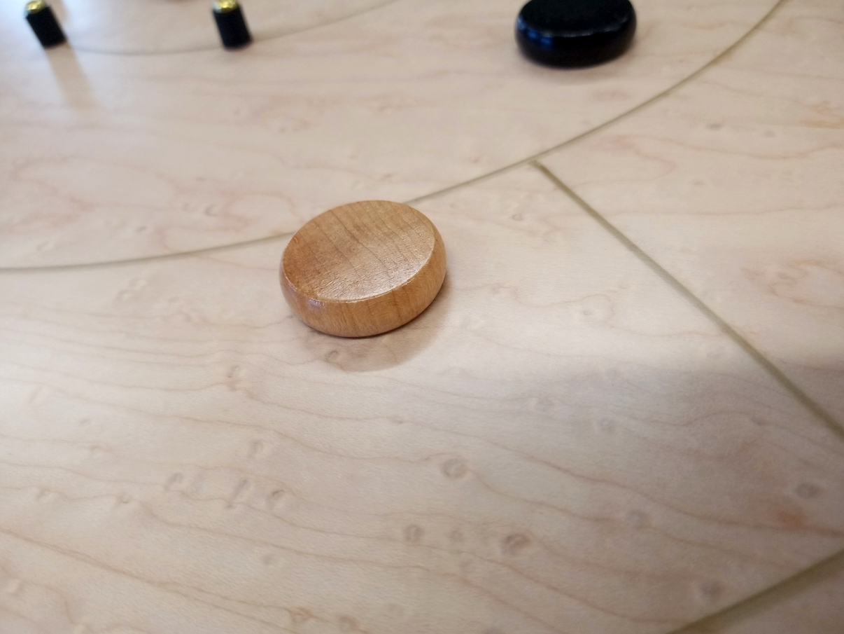 Muzzies Premium Birdseye Crokinole Board – Muzzies Crokinole